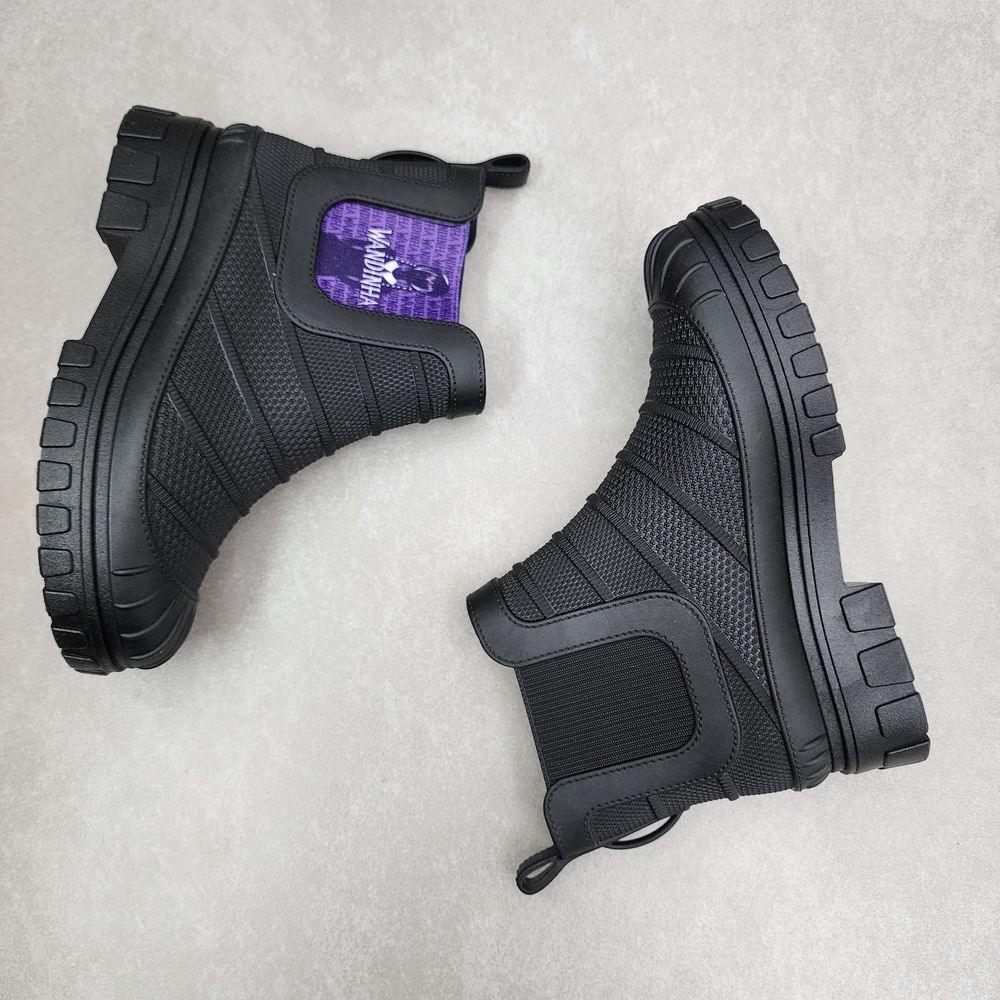 Bota Grendene Kids Wandinha Collection - Preto - Vandinha