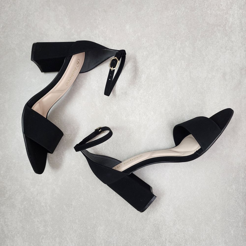 Sandália Bebecê Com Traseiro e Salto Médio - Nobuck Preto - Vanda Calçados